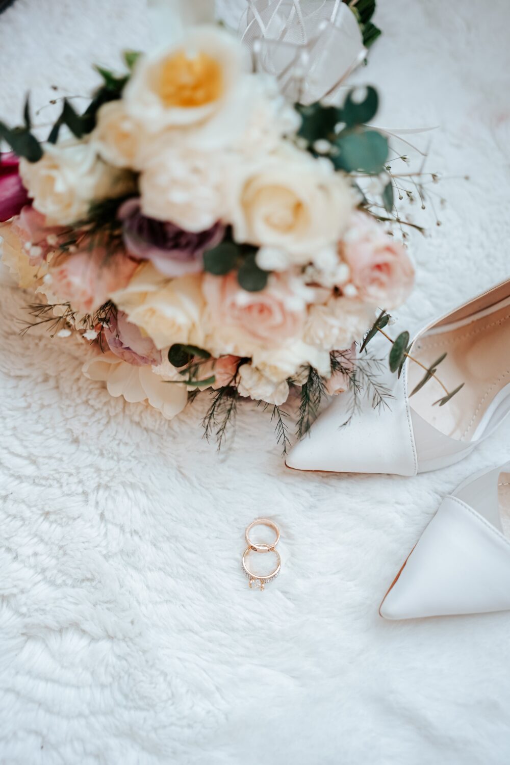 いまや不要？ 最新婚約指輪事情を徹底解説 | 結婚式情報サイトWEDDING GARDEN(ウェディングガーデン)